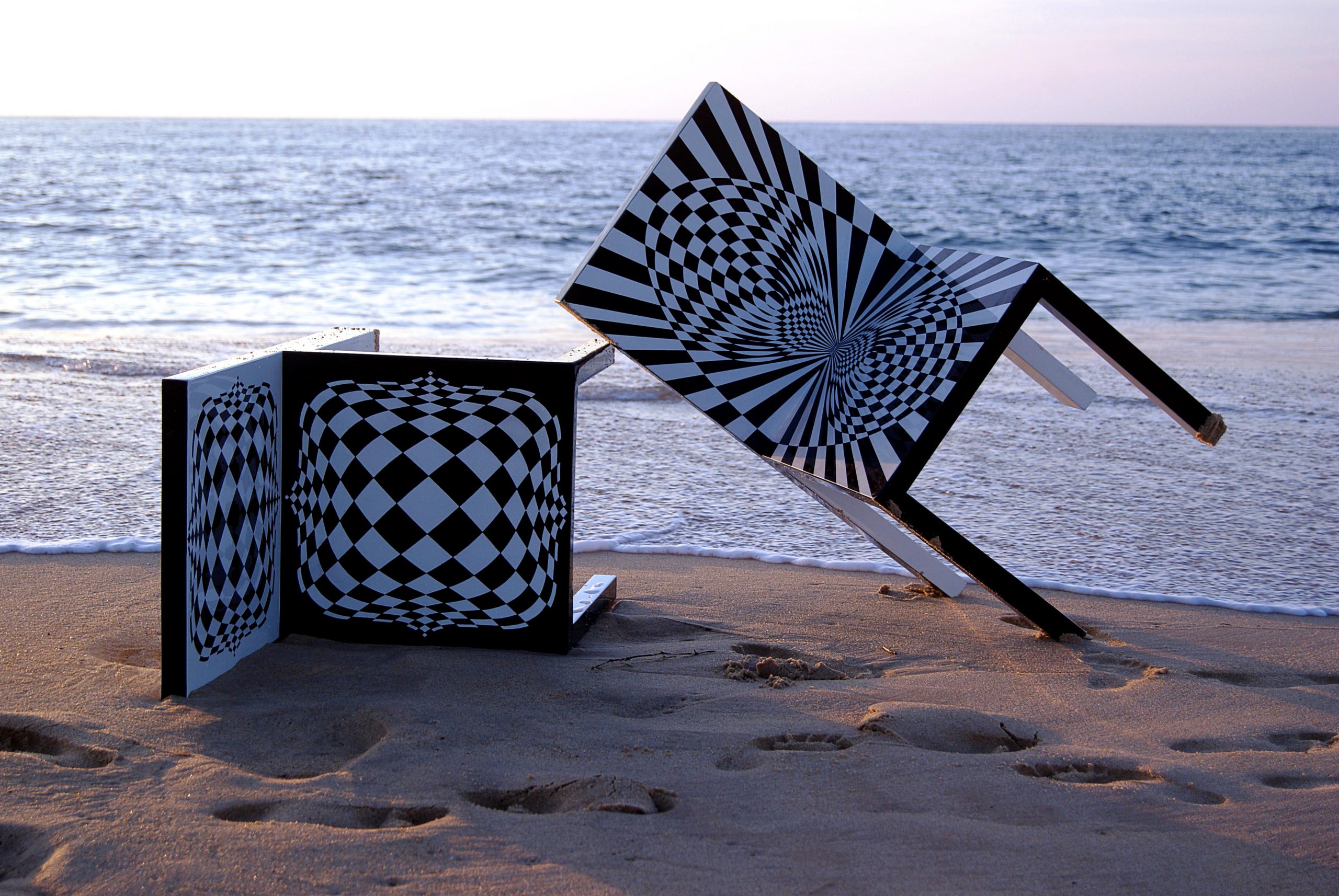 Op-Art Möbeldesigns FutureFusionFurniture - OpticalArtInc.